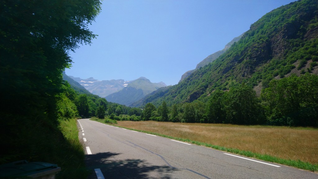 Gavarnie and the Col des Tentes; a climb too far? - Routes to Relax